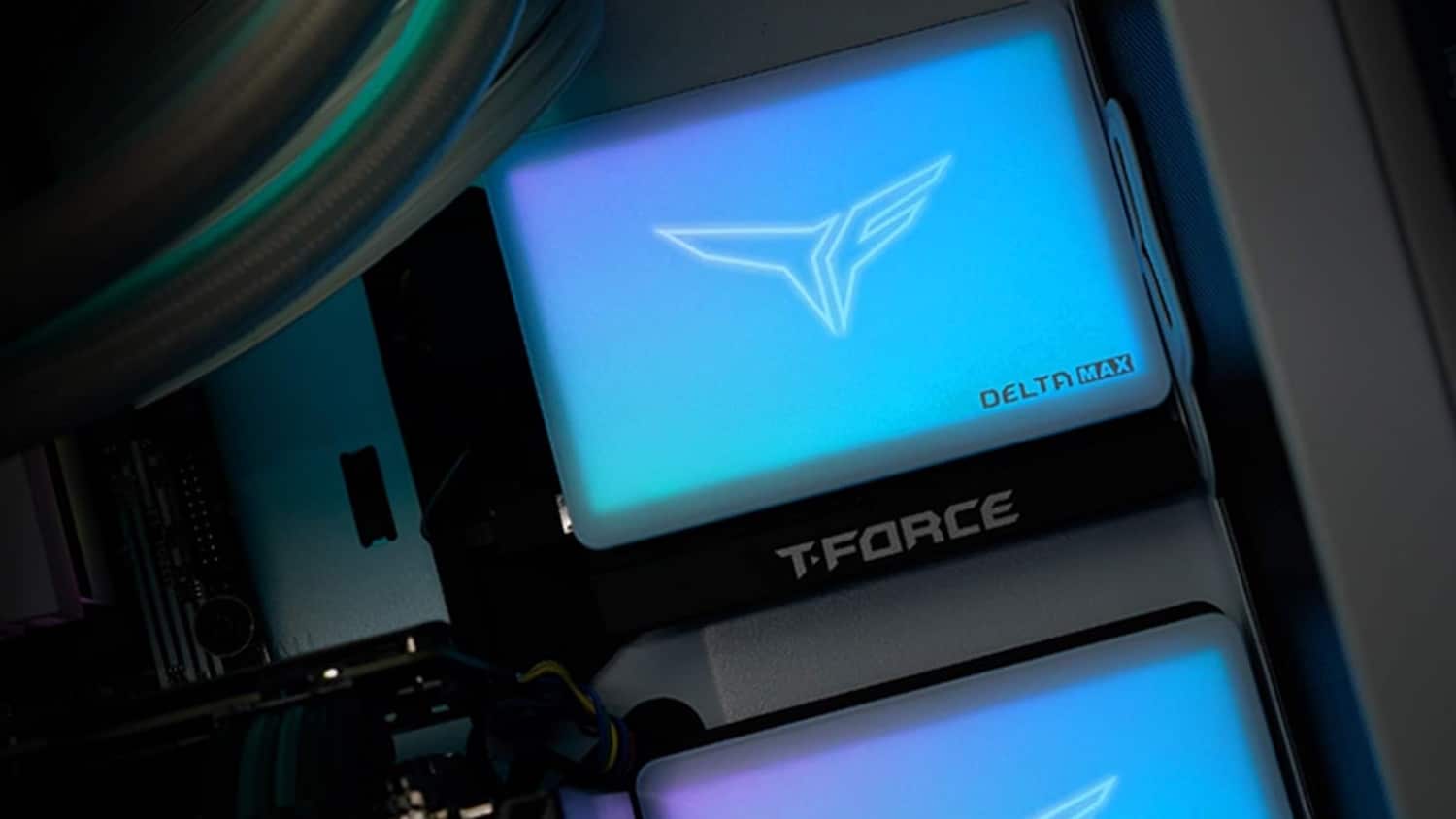 👾 SSD con led - Delta MAX Lite RGB SSD con led